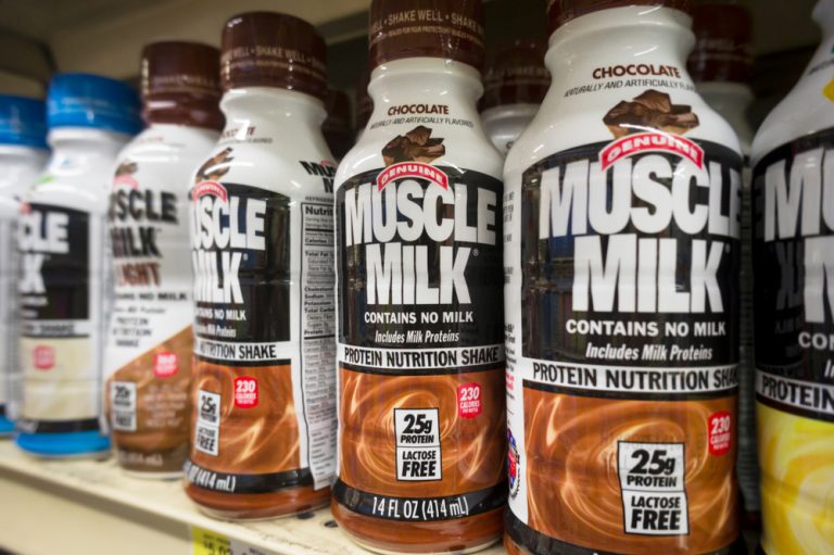 Is Muscle Milk Good For Building Muscle? - muscleandstrong.com