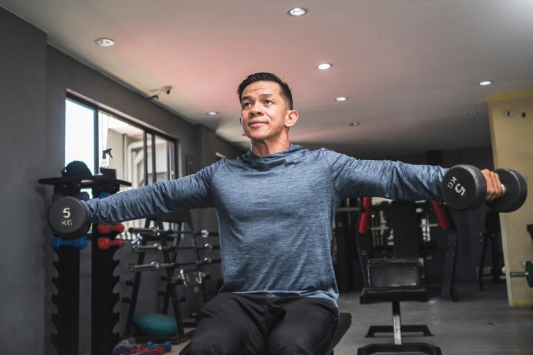 6 Crucial Exercises To Build Deltoid Muscle - muscleandstrong.com
