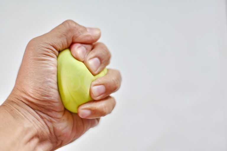5 Absolute Best Hand Muscle Exercises - muscleandstrong.com