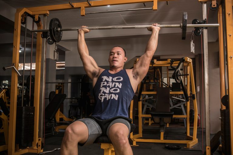 Mastering The Military Press Form - muscleandstrong.com