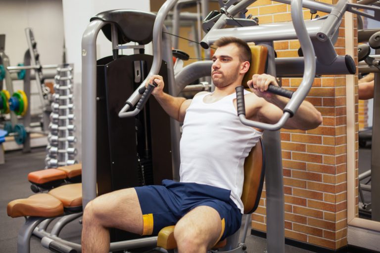 How To Master The Machine Chest Press Exercise - muscleandstrong.com