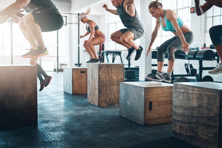 How To Do Box Jumps For Maximum Explosiveness - muscleandstrong.com