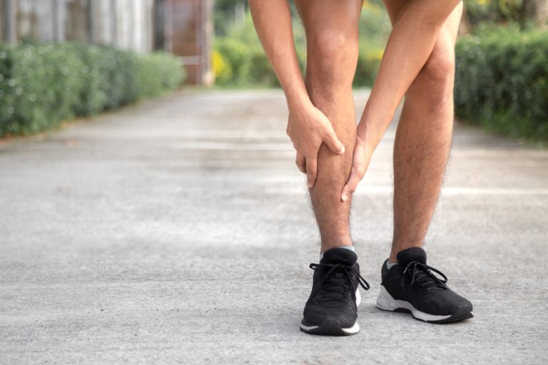 5 Best Stretches to Help You Get Rid of Shin Splints - muscleandstrong.com