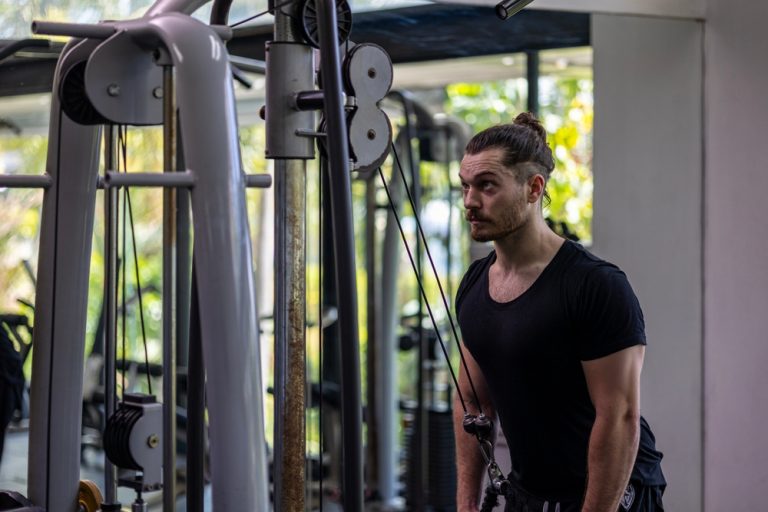 Master the Triceps Pull: Your Guide to Bigger, Stronger Arms ...