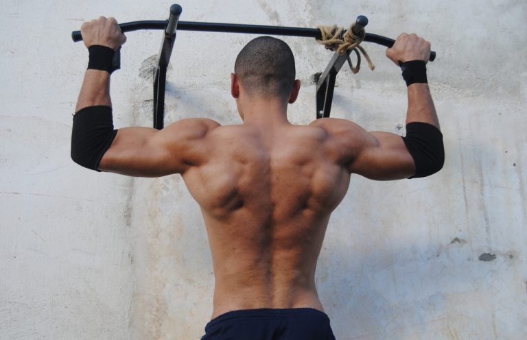The Smartest Way to Build Pull-Up Strength: Try Negative Reps ...
